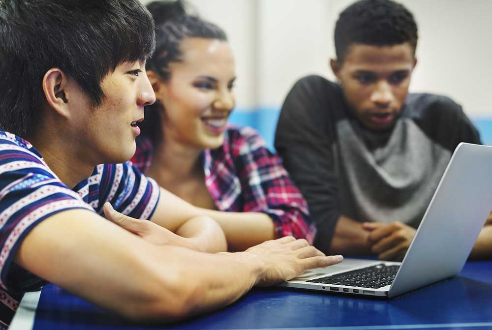 Internet Awareness and Safety - Saskatchewan Prevention Institute